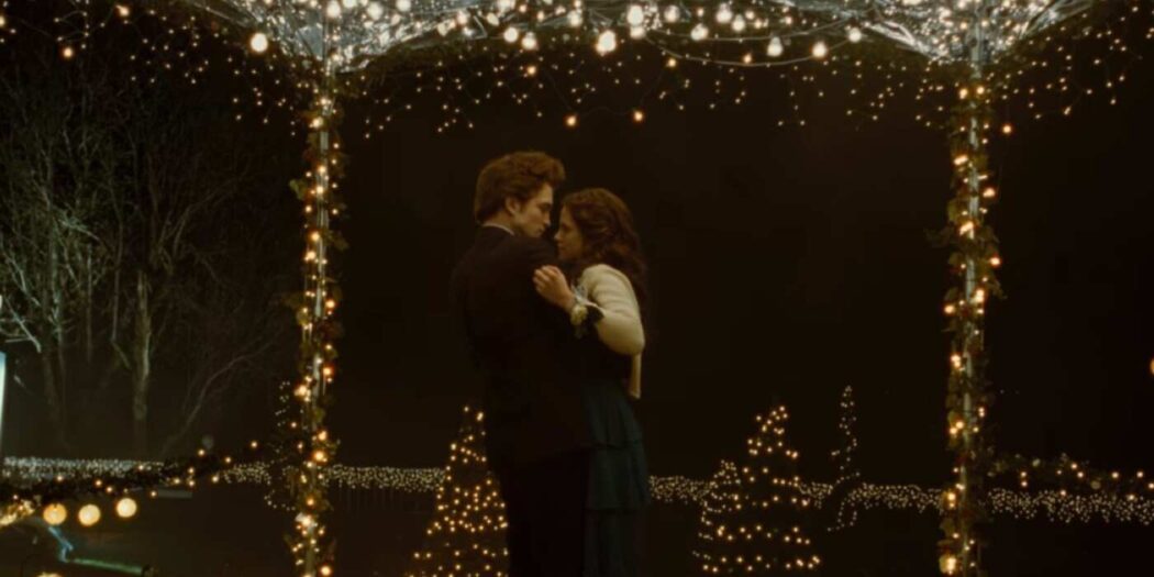 15 Cringiest ‘TWILIGHT’ Moments That Make Us Love It Even More After 15 ...